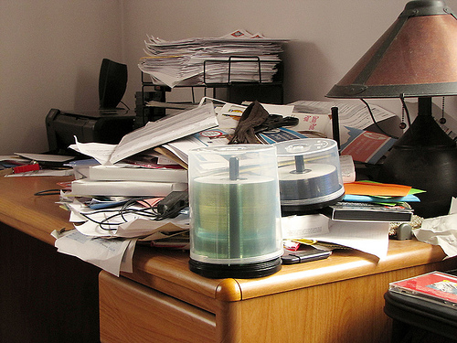 Getting Organized: Minimizing Clutter In 4 Easy Steps